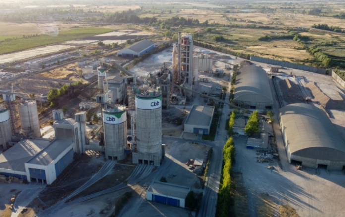 Yura, empresa peruana del Grupo Gloria, se perfila para controlar una de las cementeras más ...